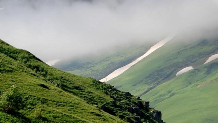 Rize Hareketli Anzer Yaylası Turları Laz Tour'da.